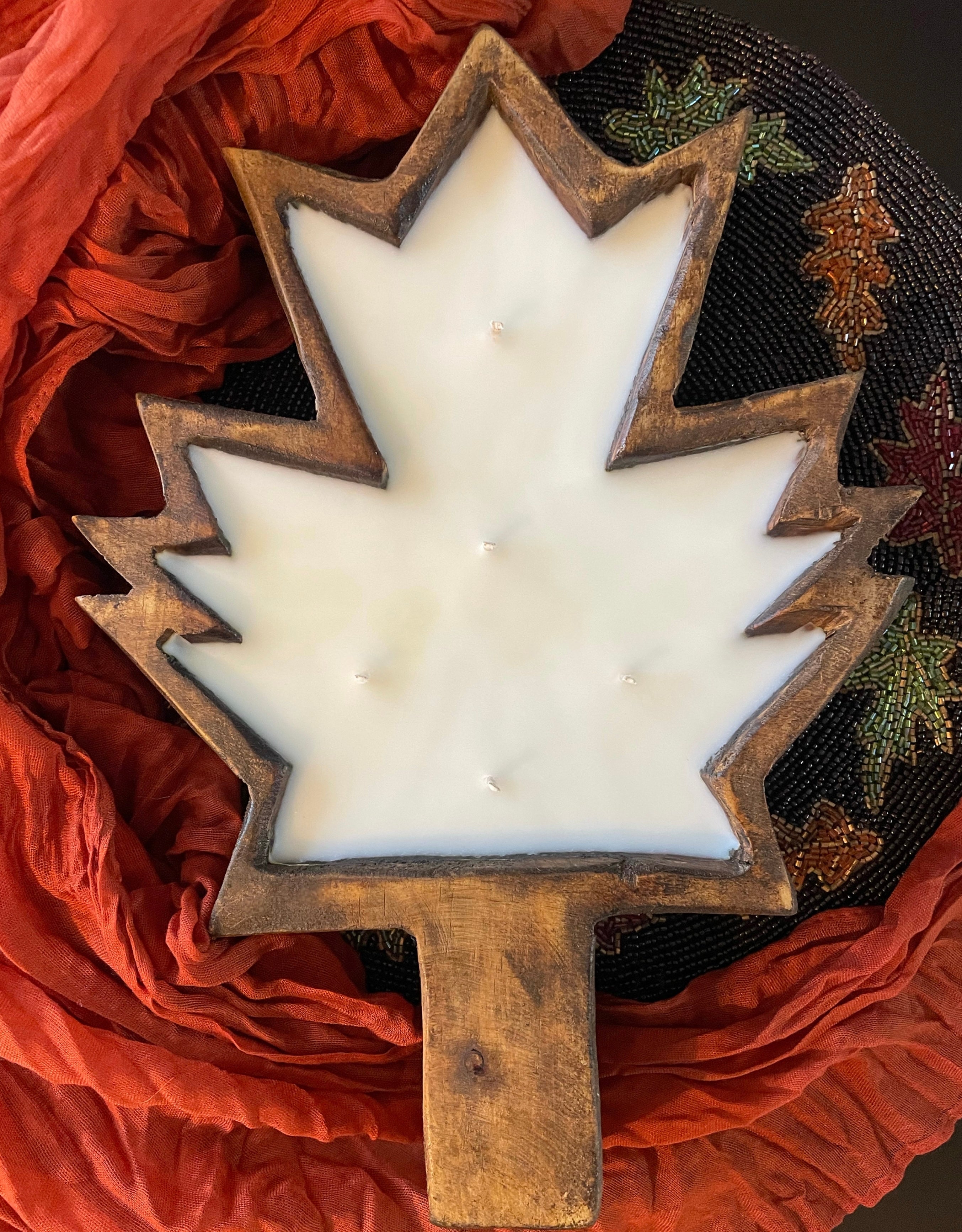 19 oz Maple Leaf Candle Platter – Snow Goose Candle Co.